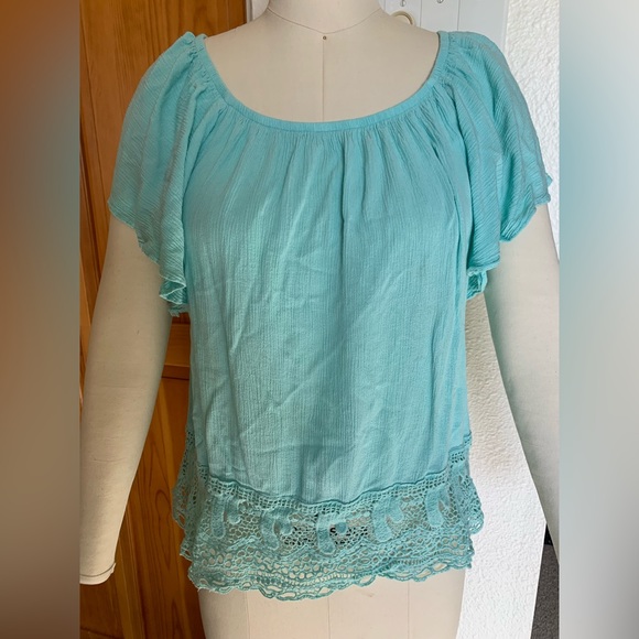 bobeau | Tops | Closet Clean Out Sale Nice Casual Summer Top In Good ...
